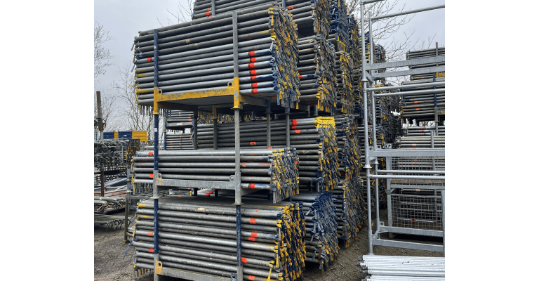 Layher AR O-ligger 2,57m gebruikt